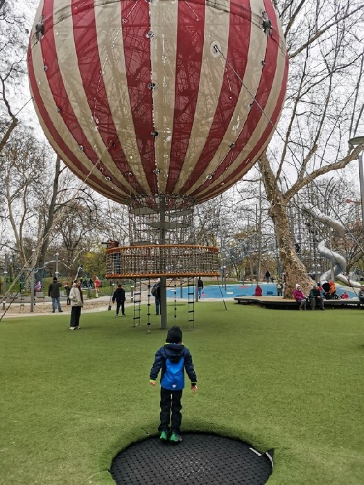 "Baloon playground v Budapešti - ideální zábava pro děti v parku ...